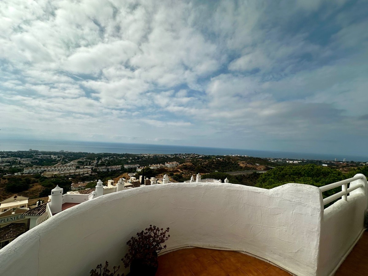 Penthouse in Calahonda - tripinvest.pl
